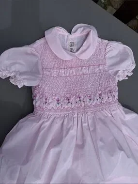 Young set | Dresses | 56 Vintage Pink Smocked Baby Dress With Peter Pan ...